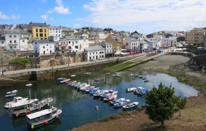 "The Best View is a Free View" (Tapia, Spain) - THE WAVY BUNCH