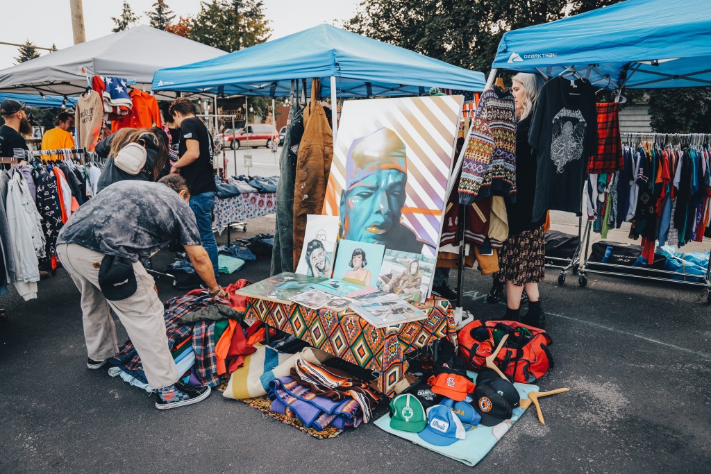 NIGHT MARKET - THE WAVY BUNCH